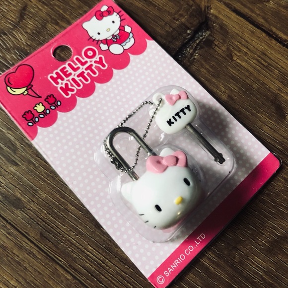 Hello Kitty | Accessories | Only One Left Hello Kittynwt Petite Lock ...
